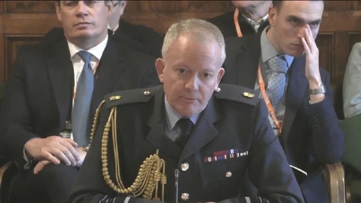 Britain will not send troops to Ukraine without security guarantees ...