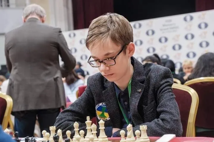 14-year-old Ukrainian chess player wins the title of international ...
