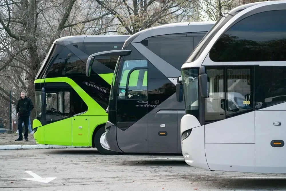 Ukraine expands electronic queuing service for buses to all checkpoints ...