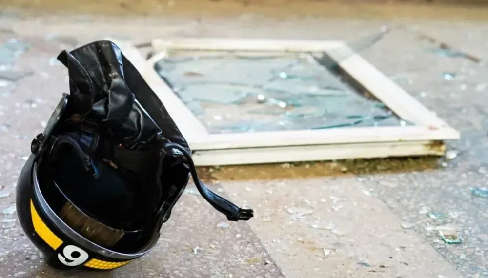 Внаслідок удару рф по Одесі пошкоджена пожежна частина Читайте на Ukr Net