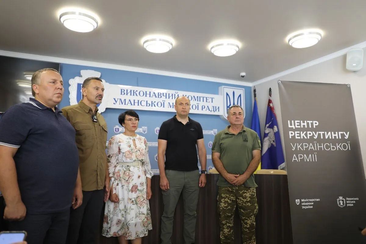 Ukrainian Army recruitment center opened in Uman - Ministry of Defense ...