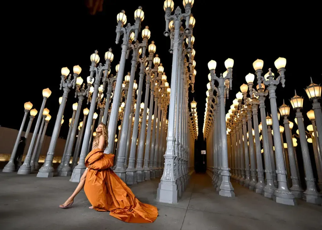 Gala dinner at LACMA: the most striking images of Hollywood stars | УНН