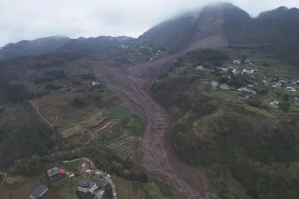 Large-scale landslide in China: dozens missing and emergency evacuation ...