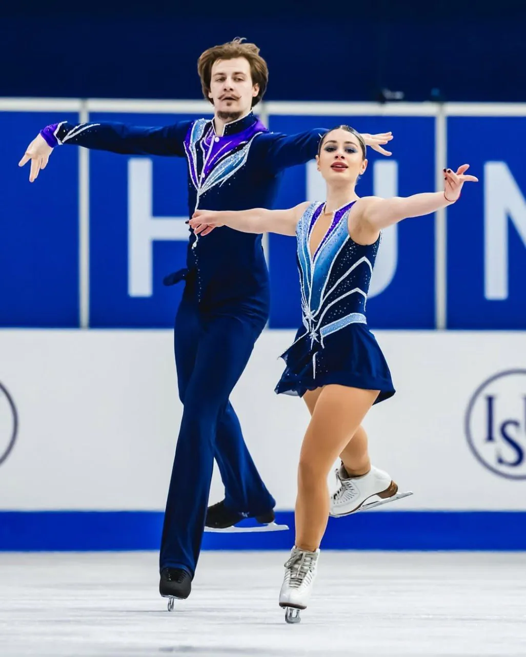 Ukrainian figure skaters win silver at the World Junior Championships | УНН