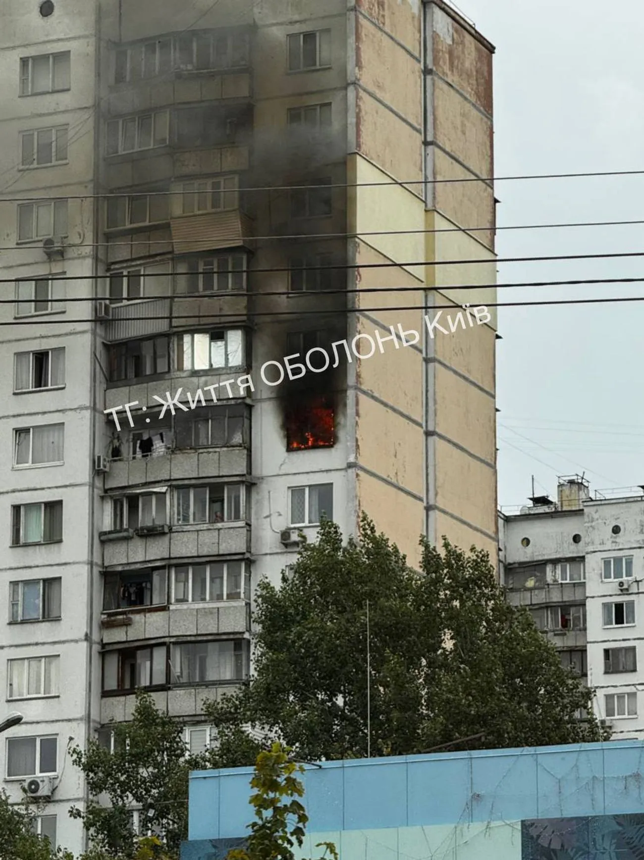 An apartment building caught fire in the capital's Obolon district | УНН