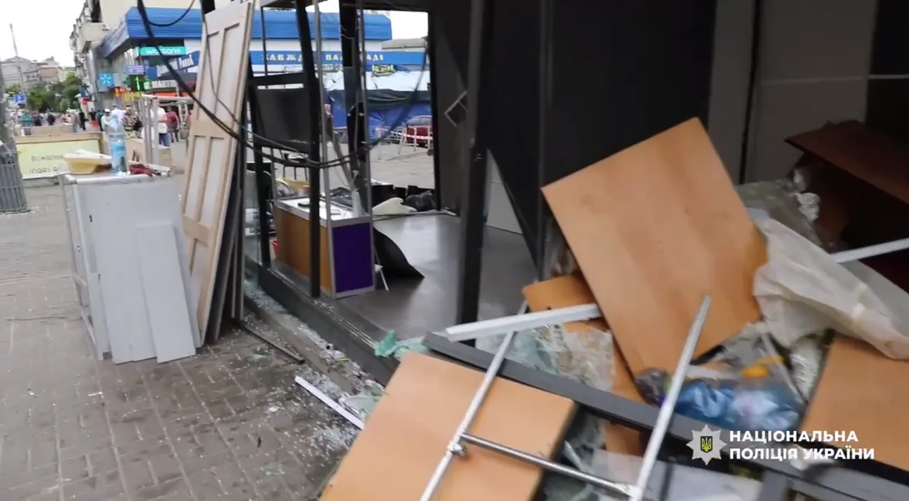 Police: no looting at store damaged by Russian attack in Kyiv | УНН