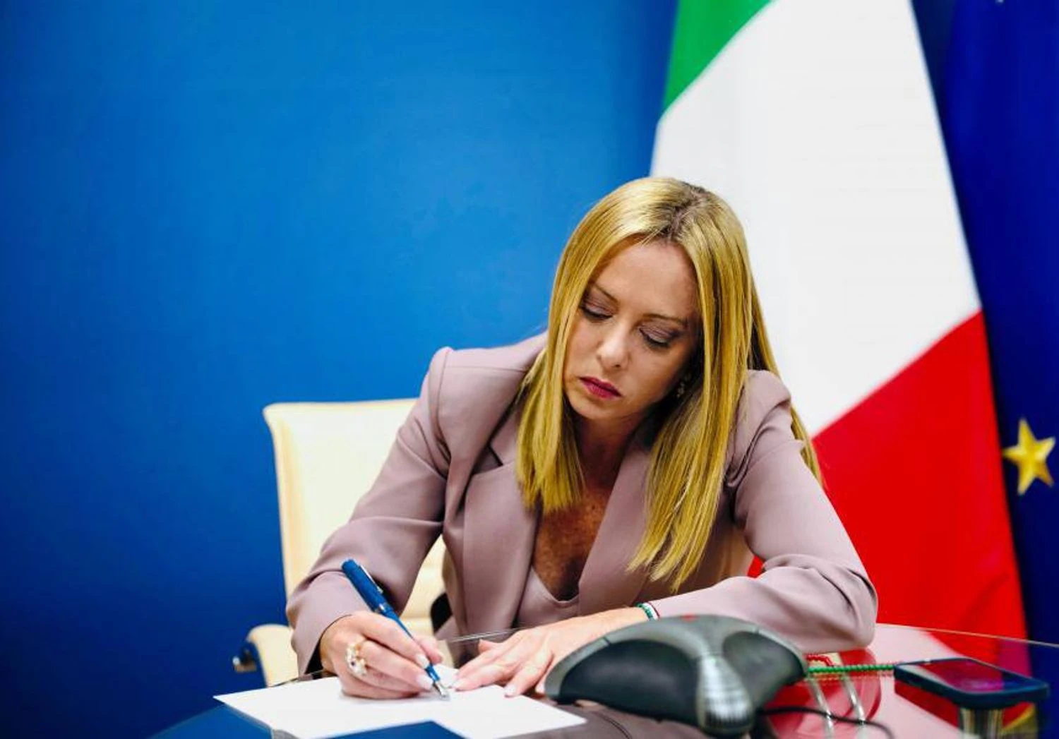 Italy does not plan to send its troops to Ukraine: Giorgia Meloni ...