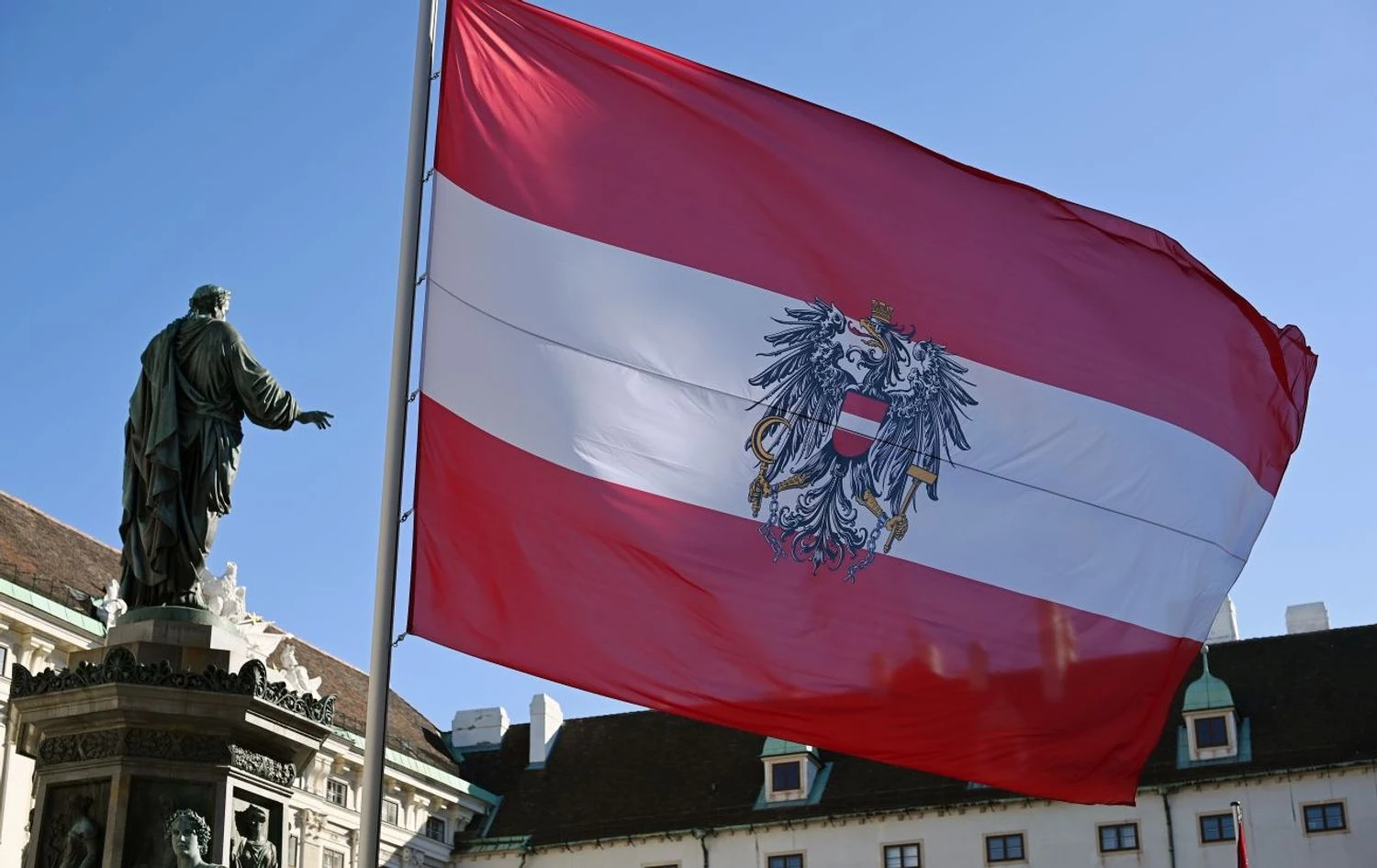 Russian spy exposed in Austrian energy giant OMV | УНН