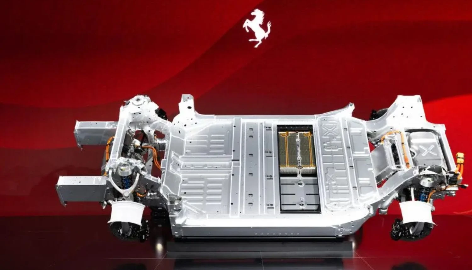 Ferrari unveiled its first all-electric racing car, the Elettrica | УНН
