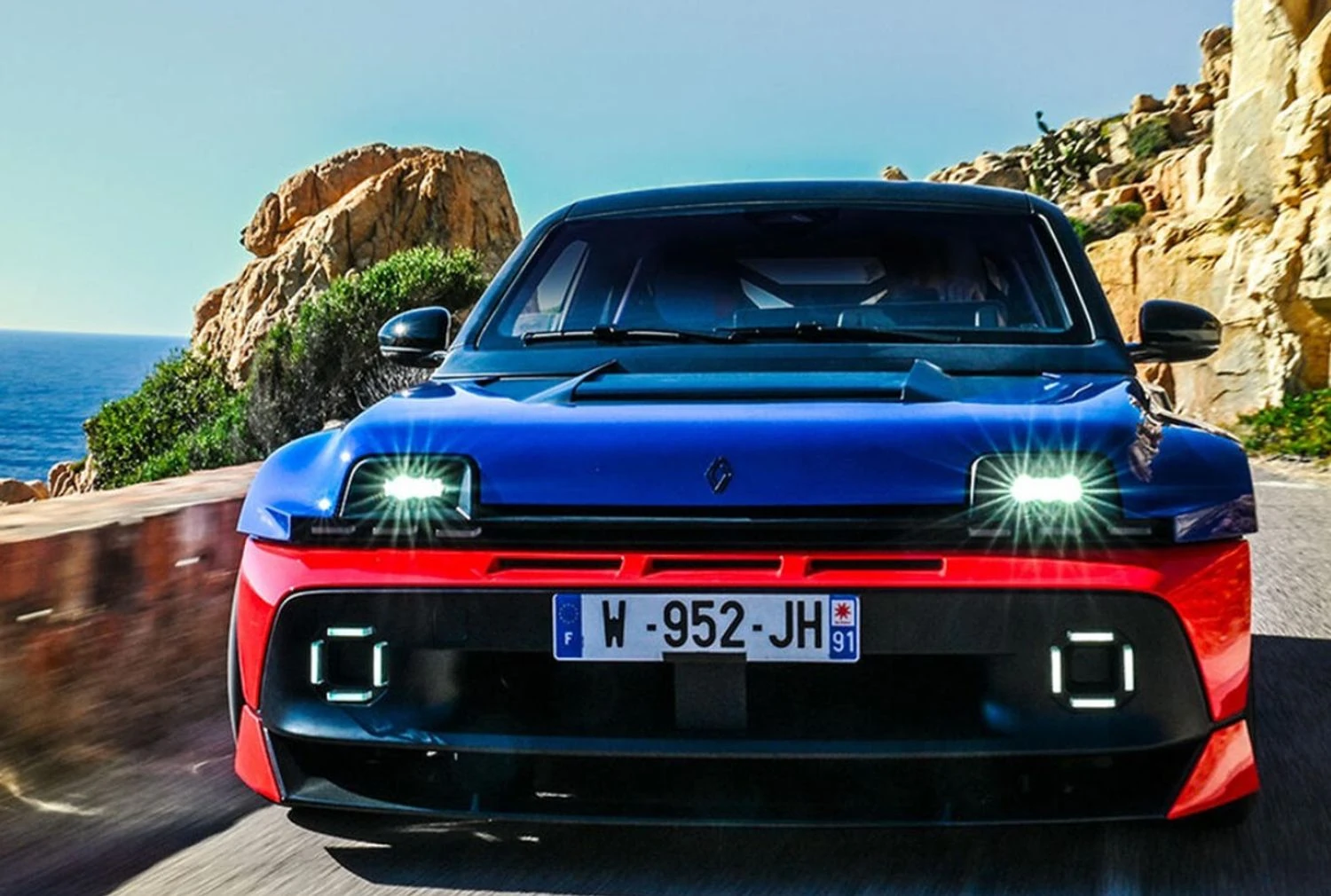 Honoring a legend: Renault brings back an unusual 80s car in an updated ...