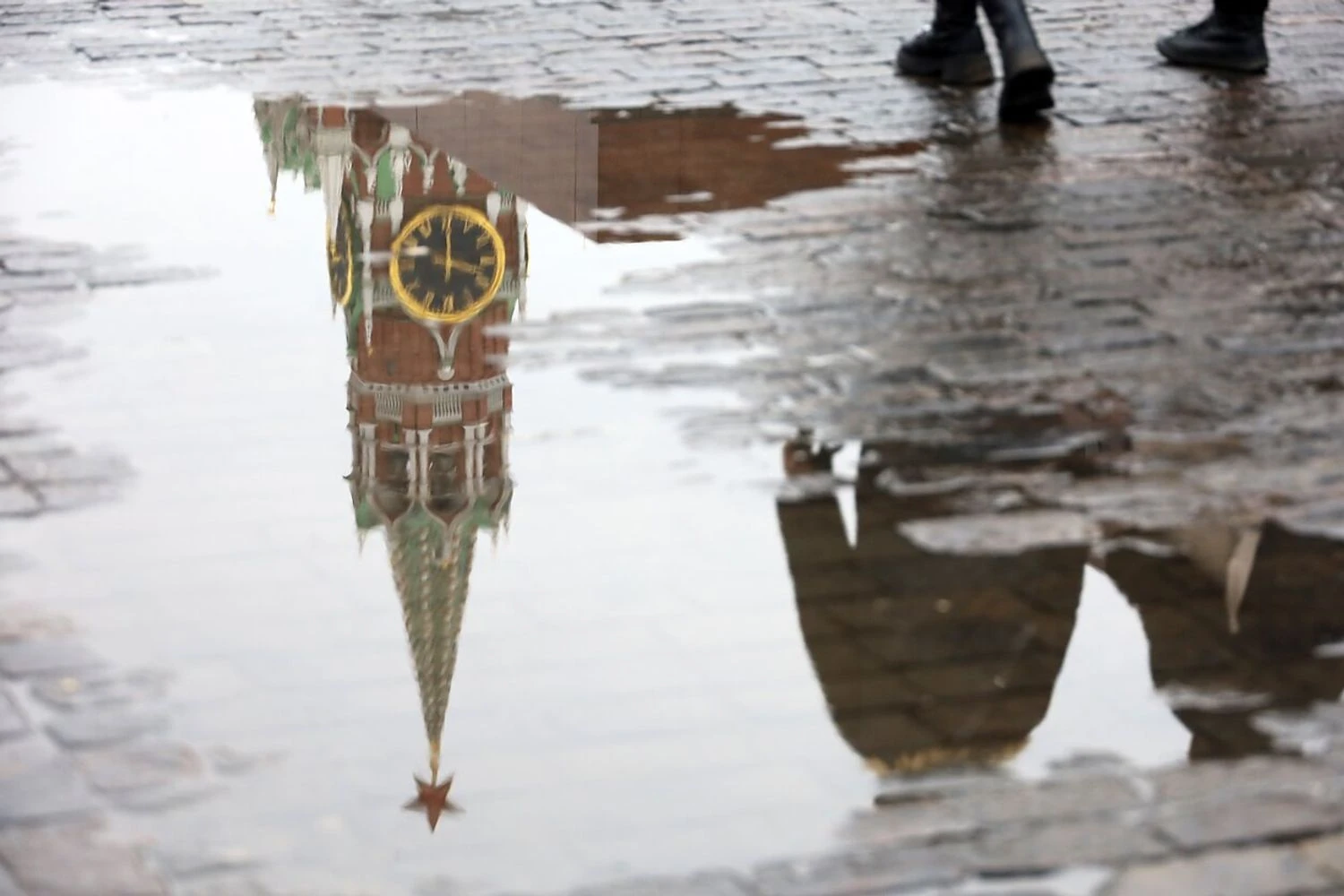 Kremlin introduces new system for controlling children online | УНН