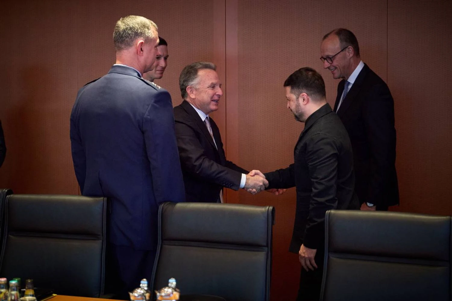 Meeting between Trump's advisers and Zelenskyy on Monday was ...