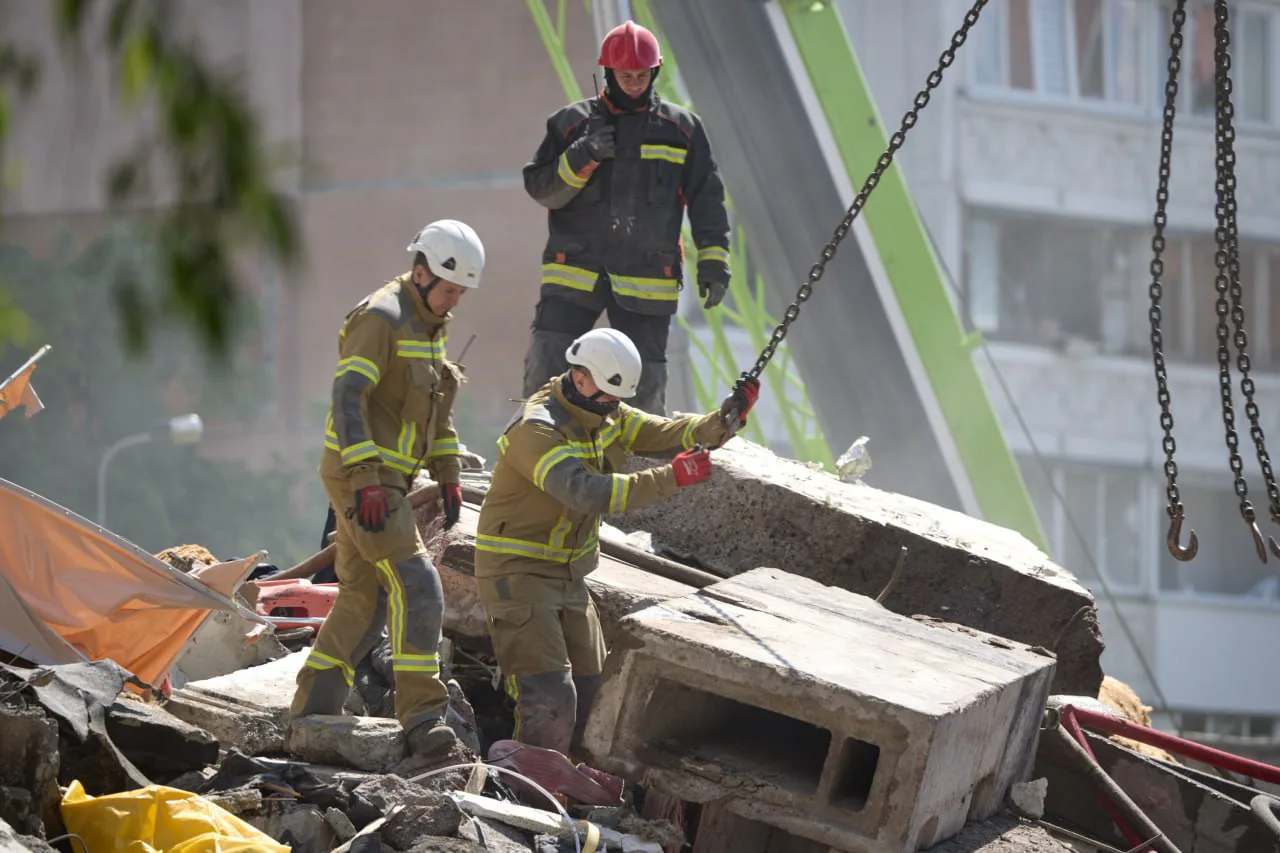 Body of a 12-year-old girl was found under the rubble of a high-rise ...