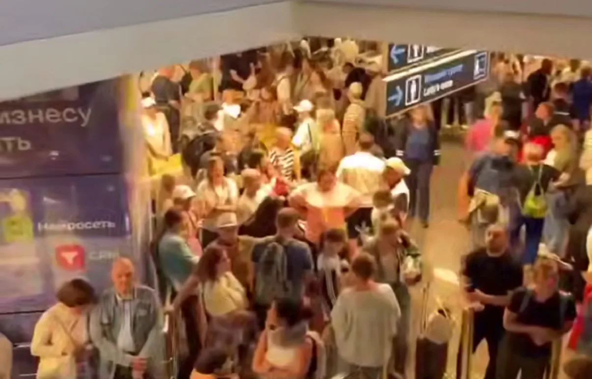 Drone attacks paralyze Sochi airport – thousands of people waiting for ...